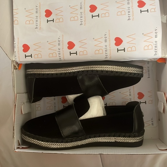 bernie mev. | Shoes | Bernie Mev Comfort Flat 62 | Poshmark